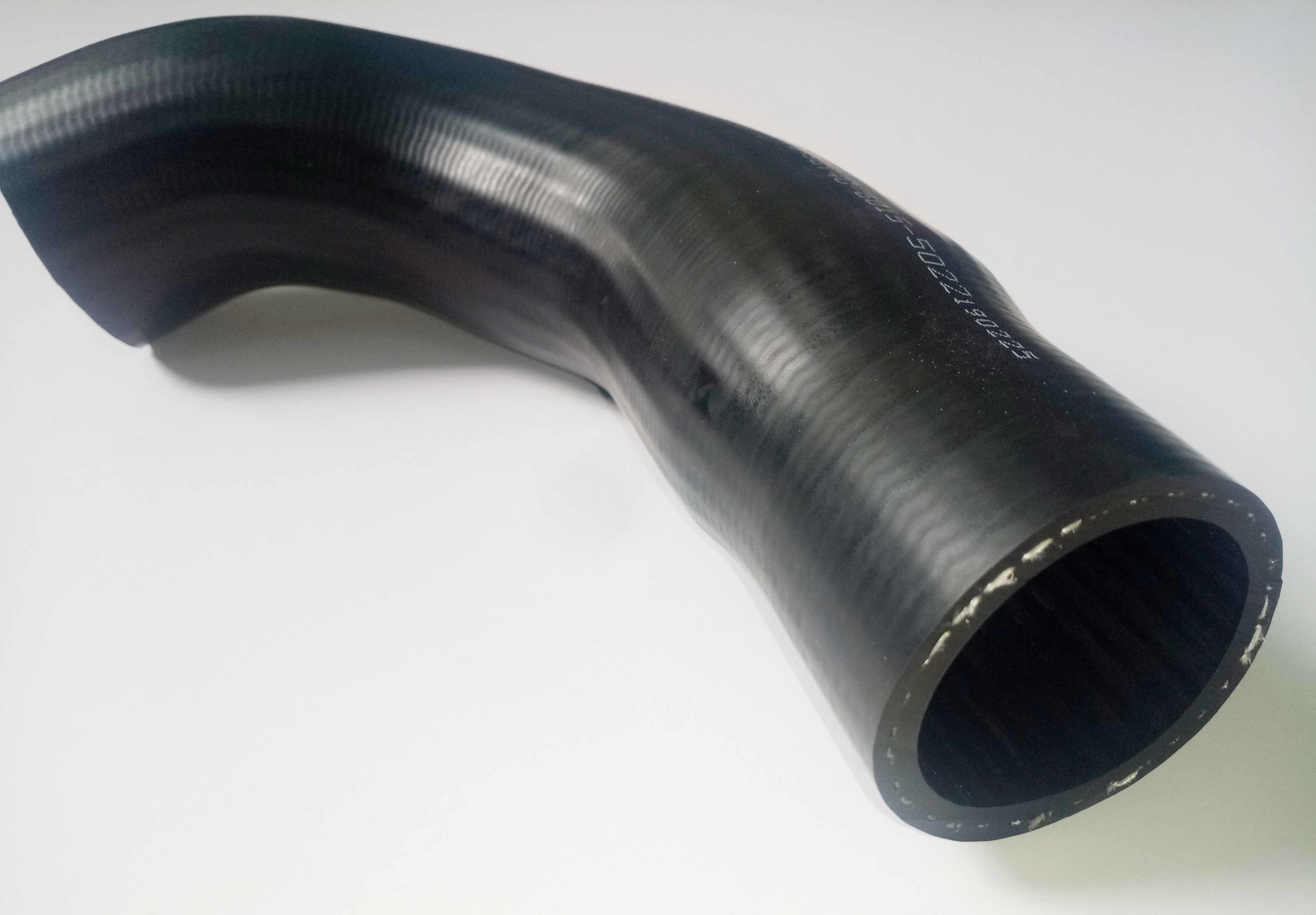 Auto Radiator Outlet Rubber Water Hose Coolant Bypass Pipe Radiator ...